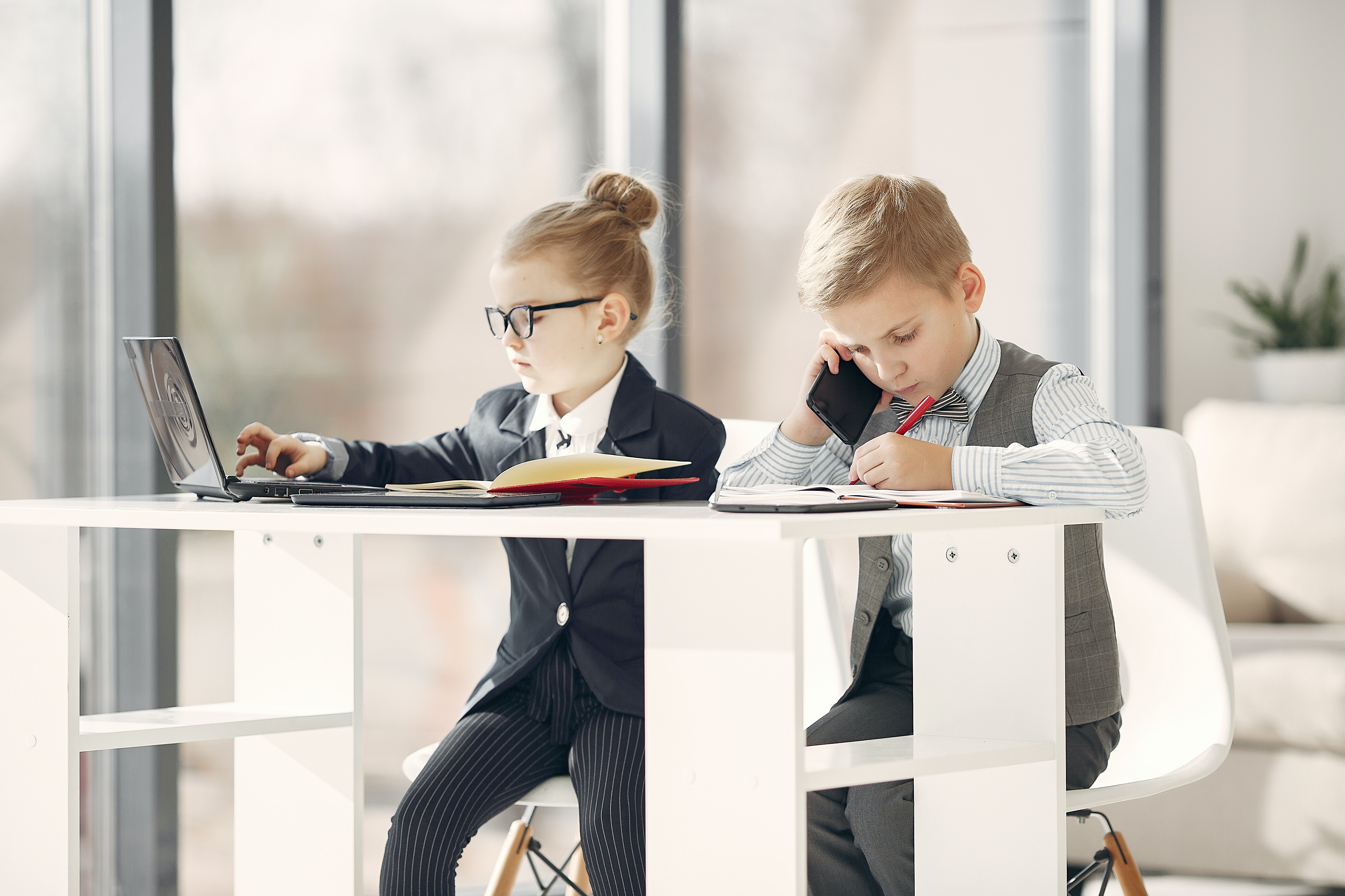 Understanding How Gen Z Consumers Shop GenY Labs Auris